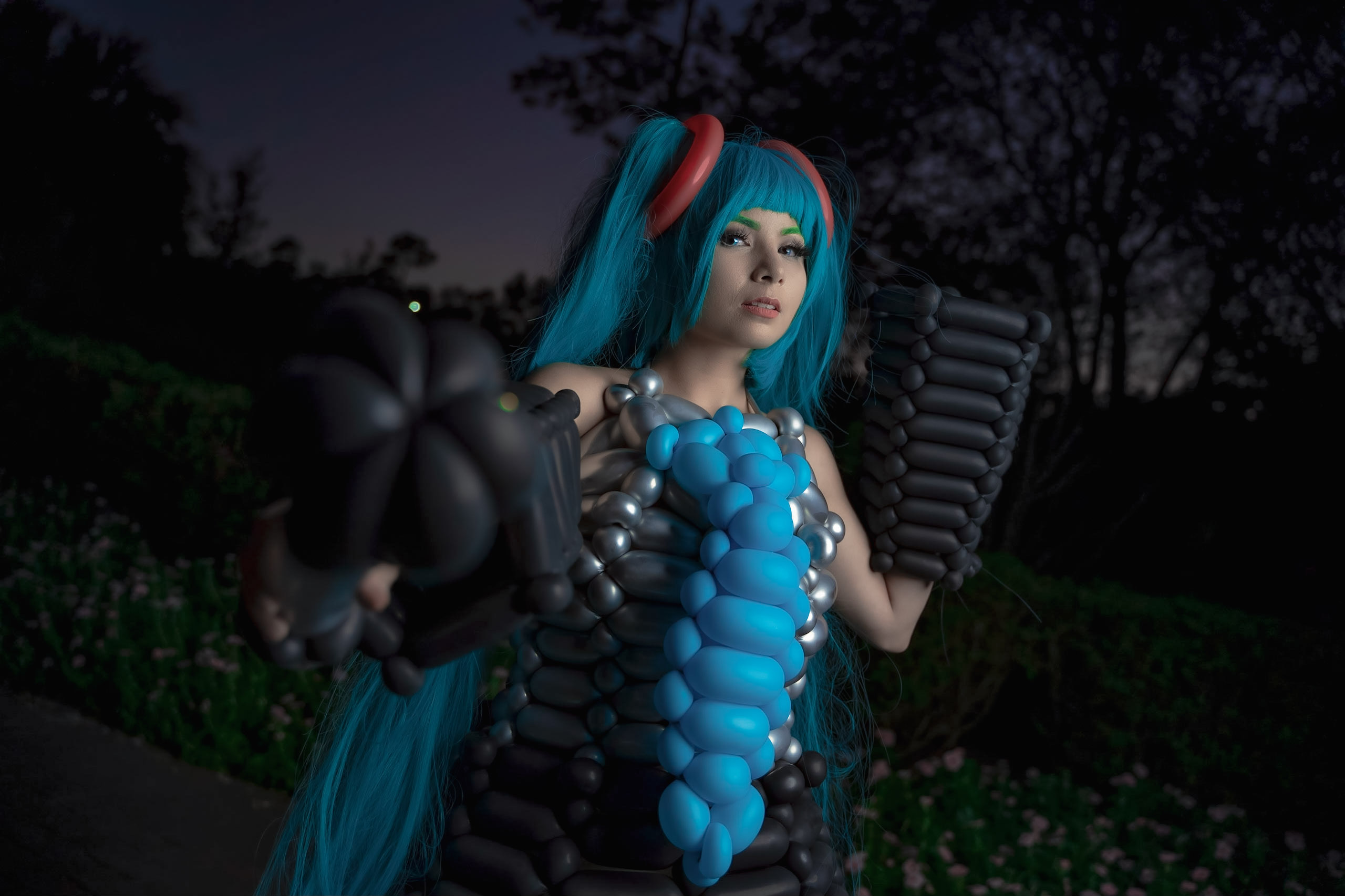 Cosplay Beats: Balloon Miku – Beneath the Tangles