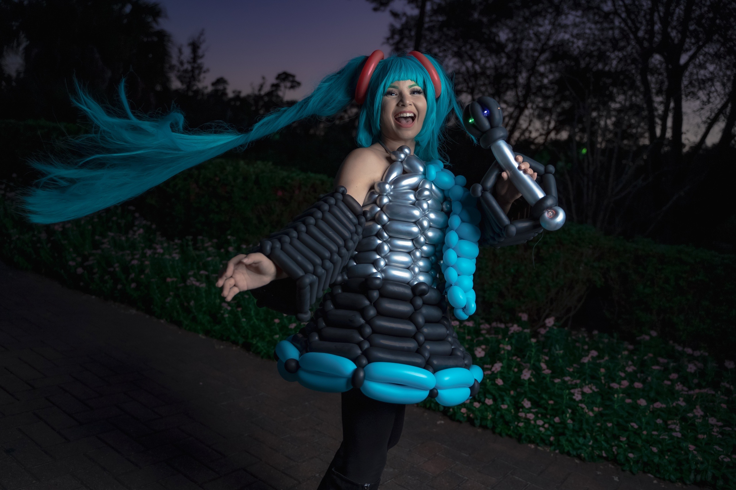 Cosplay Beats: Balloon Miku – Beneath the Tangles